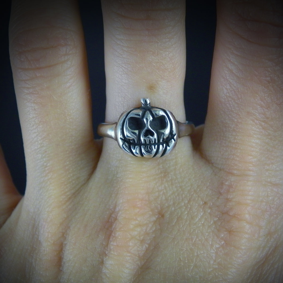 Jack O Lantern Ring – Sanazar Rose