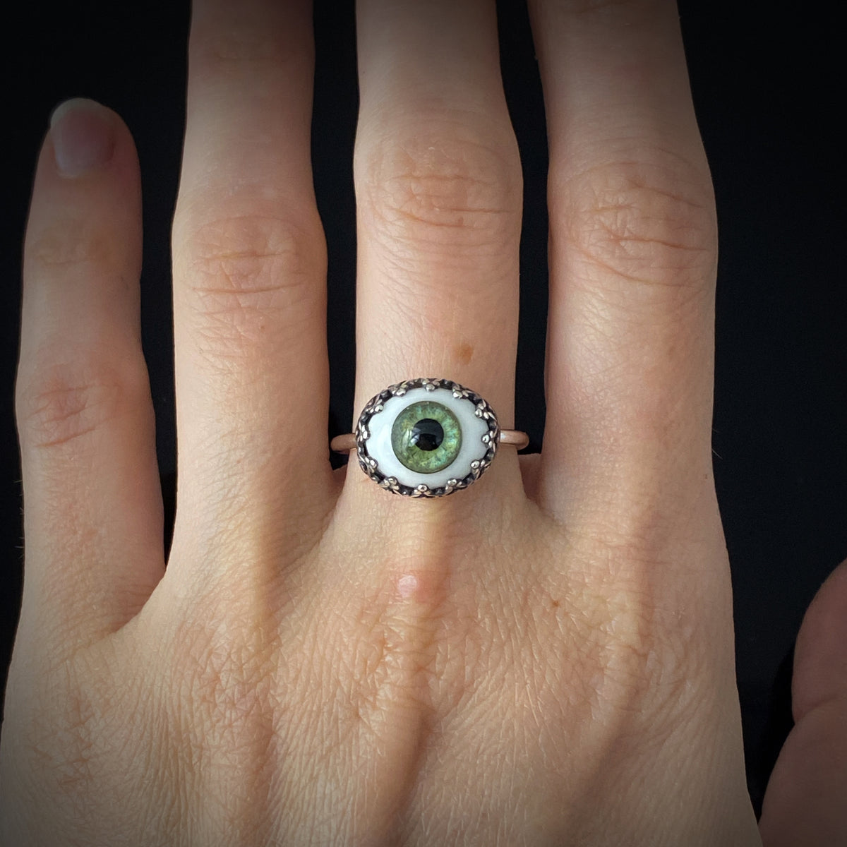 Large Eyeball Ring – Sanazar Rose